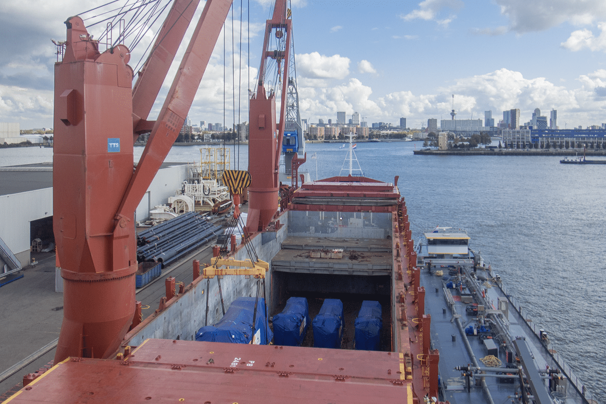 The Advantages Of Chartering For Cargo - Broekman Logistics